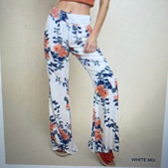 Umgee | Pants & Jumpsuits | Umgee White Floral Pants Wide Leg Smocked ...